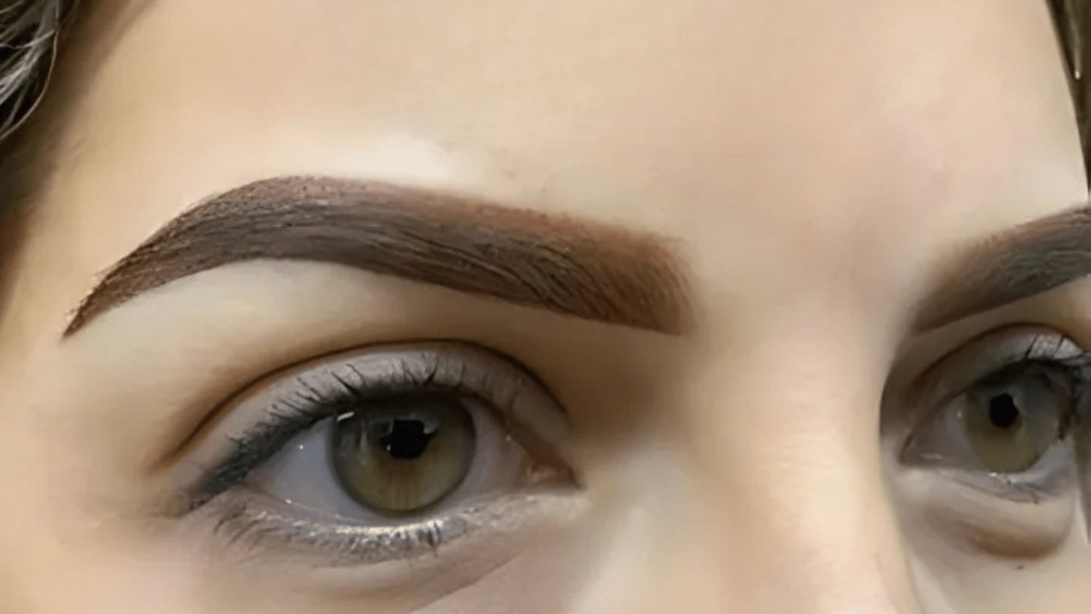 Eyebrow Tattoo Healing Stages: What to Expect - Rumbie