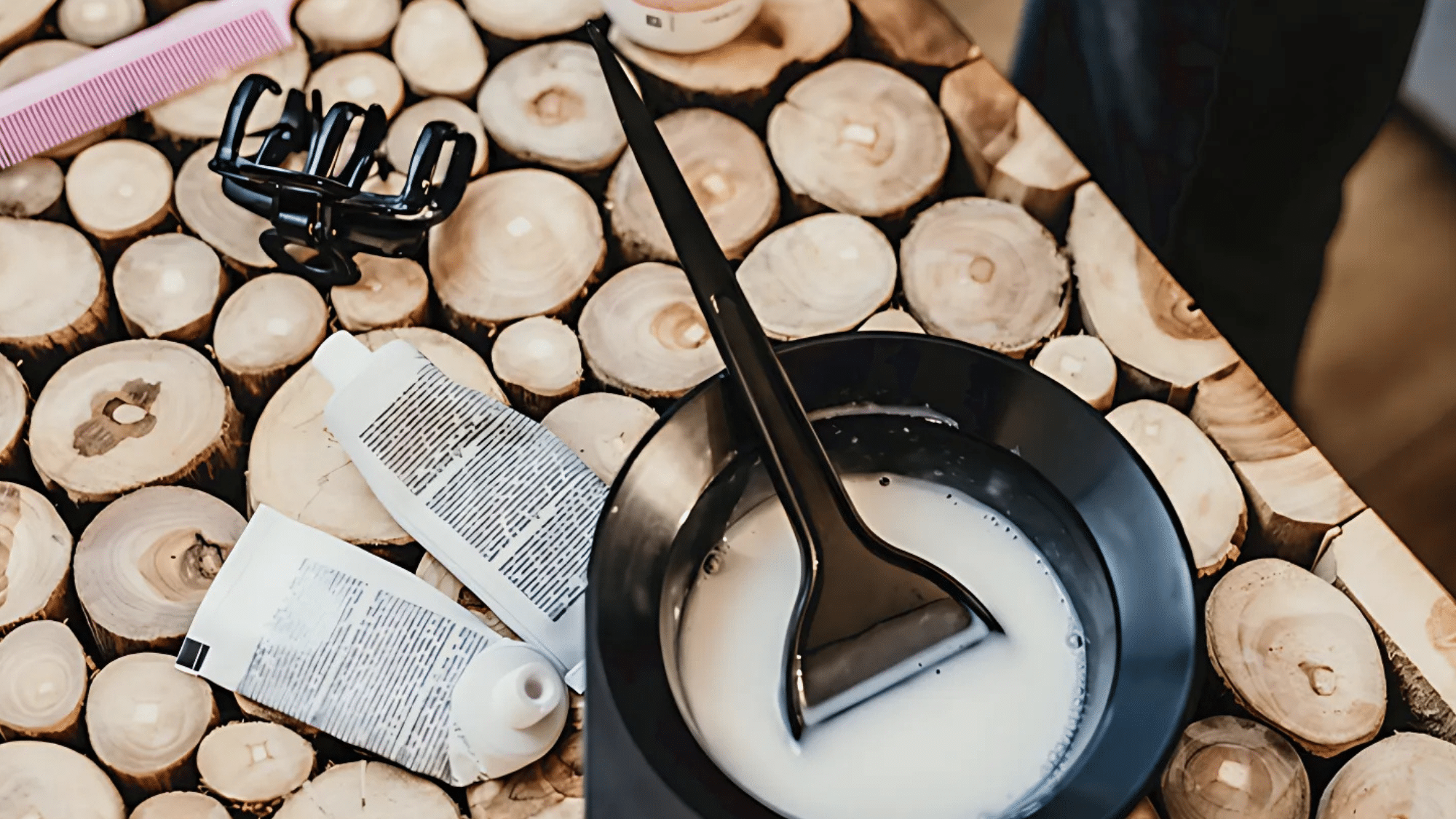 DIY Bleach Bath: Your Complete Hair Lightening Guide - Rumbie