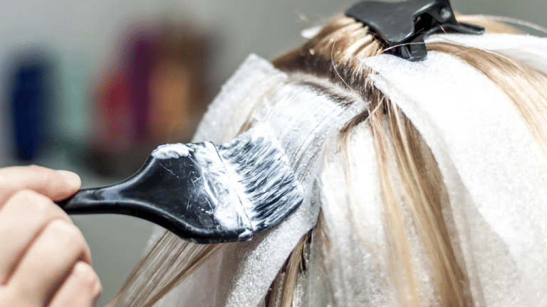 DIY Bleach Bath: Your Complete Hair Lightening Guide - Rumbie