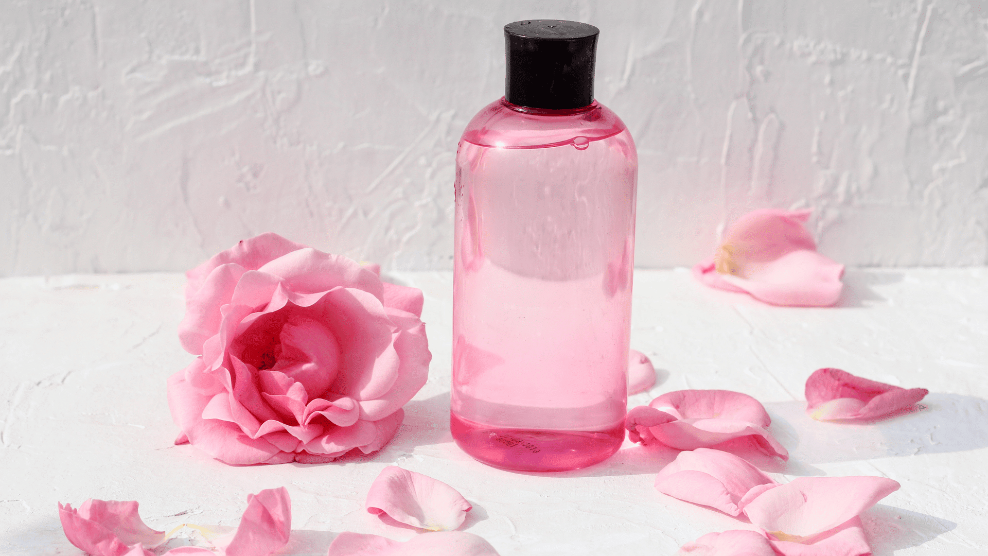 What Is Toner? Benefits, Uses & How It Helps Your Skin - Rumbie